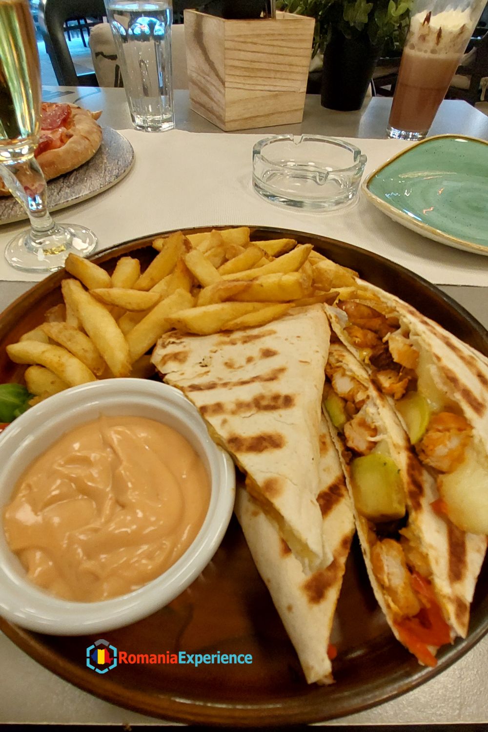 These Are the Best Restaurants in Sinaia Where You Can Eat Like Royalty